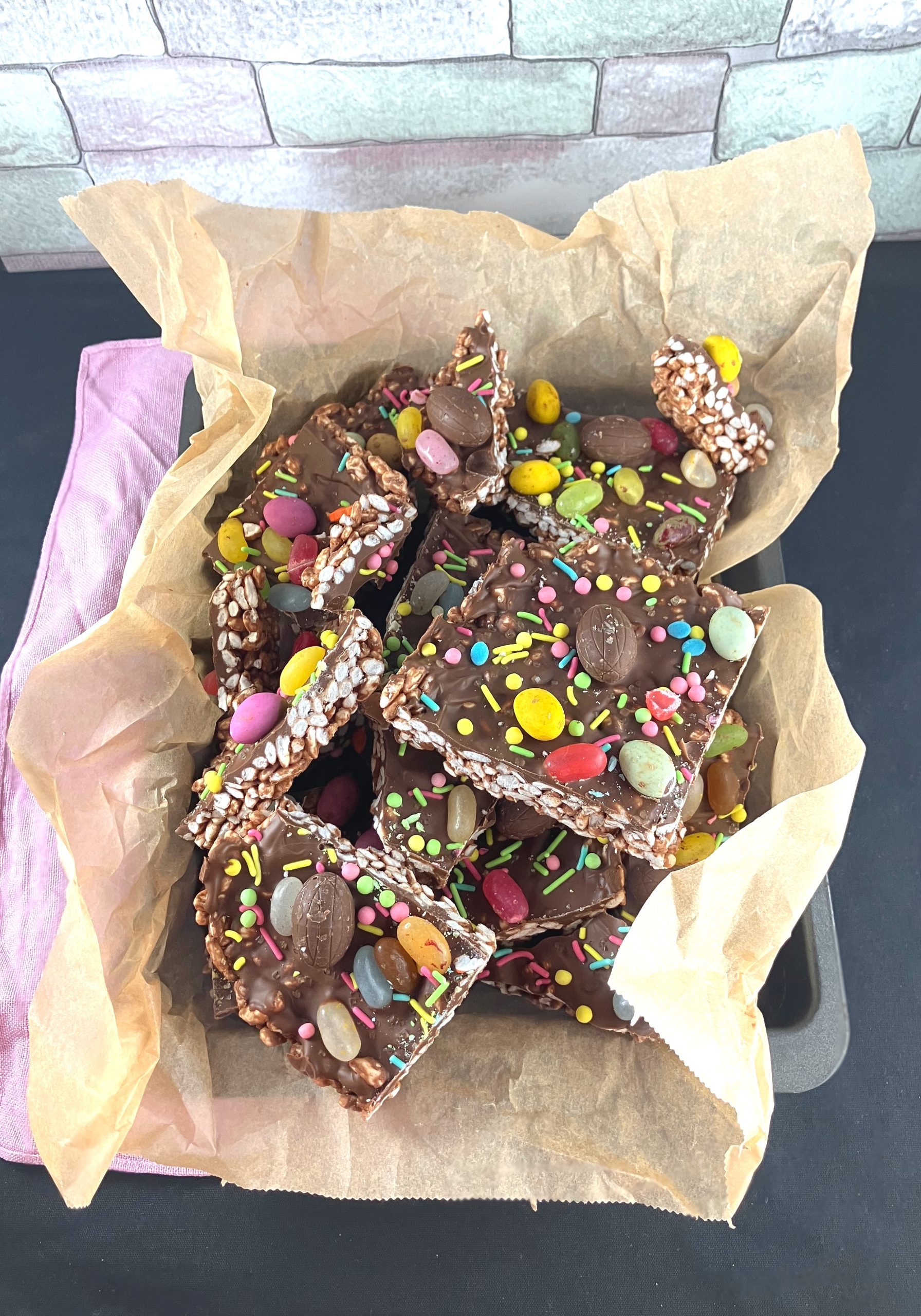 Simple No-Bake Chocolate Puffed Rice Bark